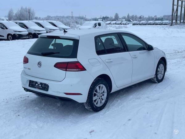 White Volkswagen Golf 2019 in Ukmerge, with an engine capacity of 1.00 L and mileage of 257 thousand km for 8500 €, photo 4 on AUTOMOTO.COM.LV