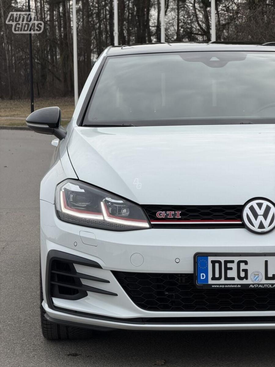 Balts Volkswagen Golf 2019 Viļņa, ar dzinēja tilpumu 2.00 L un nobraukumu 65 tūkst. km par 25000 €, foto 10 vietnē AUTOMOTO.COM.LV