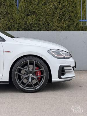 Balts Volkswagen Golf 2019 Viļņa, ar dzinēja tilpumu 2.00 L un nobraukumu 65 tūkst. km par 25000 €, foto 12 vietnē AUTOMOTO.COM.LV