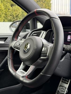Balts Volkswagen Golf 2019 Viļņa, ar dzinēja tilpumu 2.00 L un nobraukumu 65 tūkst. km par 25000 €, foto 17 vietnē AUTOMOTO.COM.LV