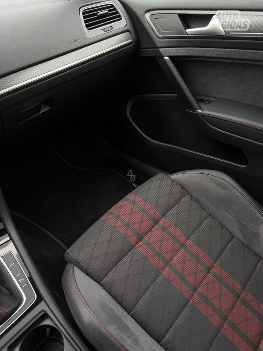 Balts Volkswagen Golf 2019 Viļņa, ar dzinēja tilpumu 2.00 L un nobraukumu 65 tūkst. km par 25000 €, foto 26 vietnē AUTOMOTO.COM.LV