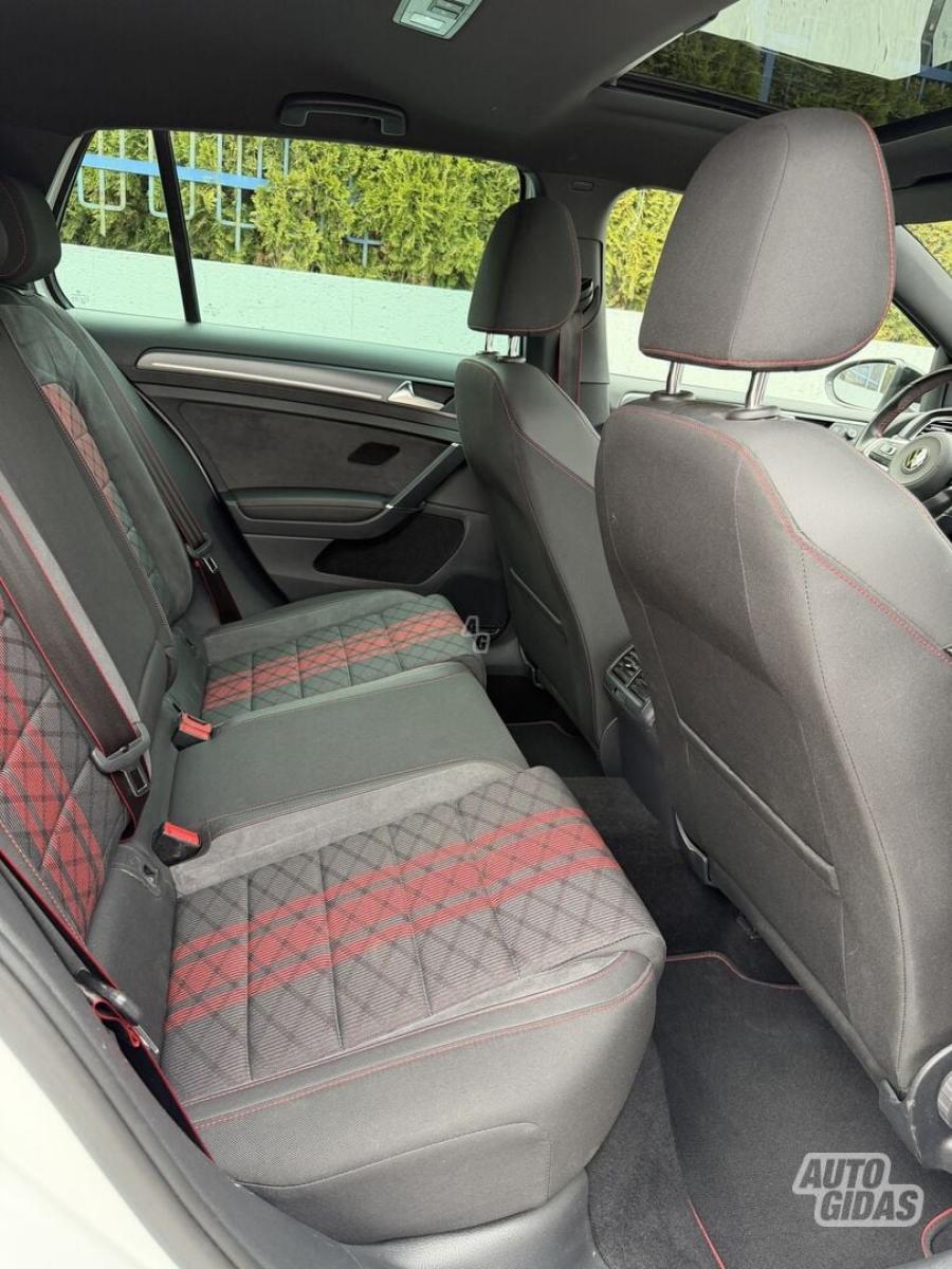 Balts Volkswagen Golf 2019 Viļņa, ar dzinēja tilpumu 2.00 L un nobraukumu 65 tūkst. km par 25000 €, foto 29 vietnē AUTOMOTO.COM.LV