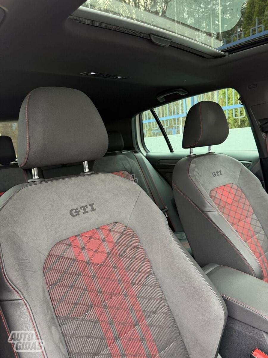 Balts Volkswagen Golf 2019 Viļņa, ar dzinēja tilpumu 2.00 L un nobraukumu 65 tūkst. km par 25000 €, foto 30 vietnē AUTOMOTO.COM.LV