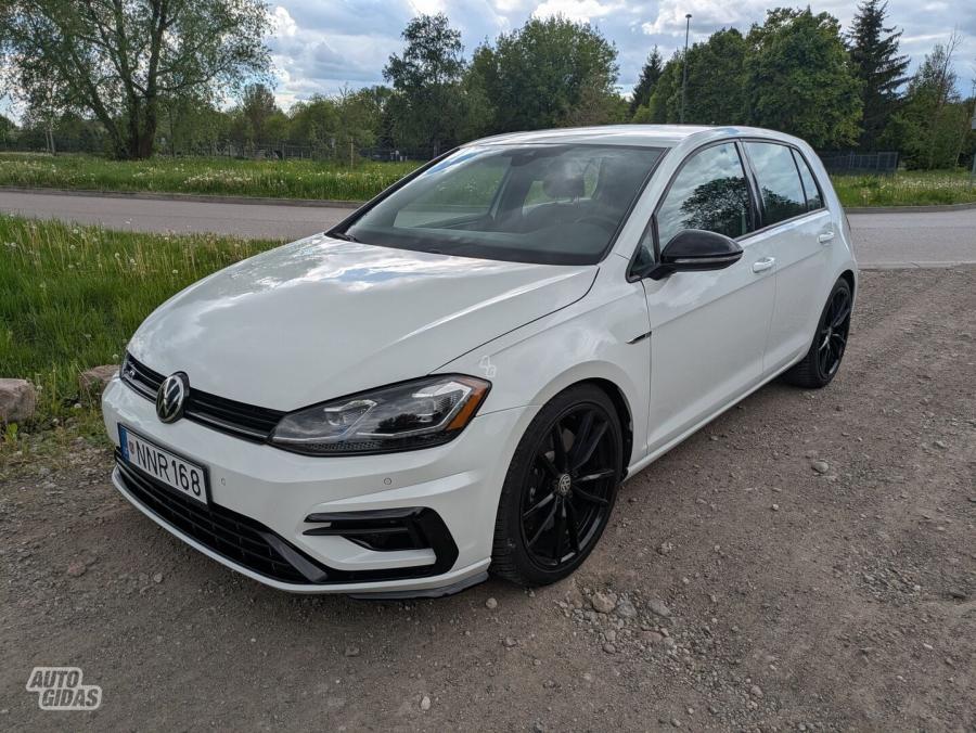 Balts Volkswagen Golf 2019 Panevēža, ar dzinēja tilpumu 2.00 L un nobraukumu 14 tūkst. km par 23000 €, foto 3 vietnē AUTOMOTO.COM.LV