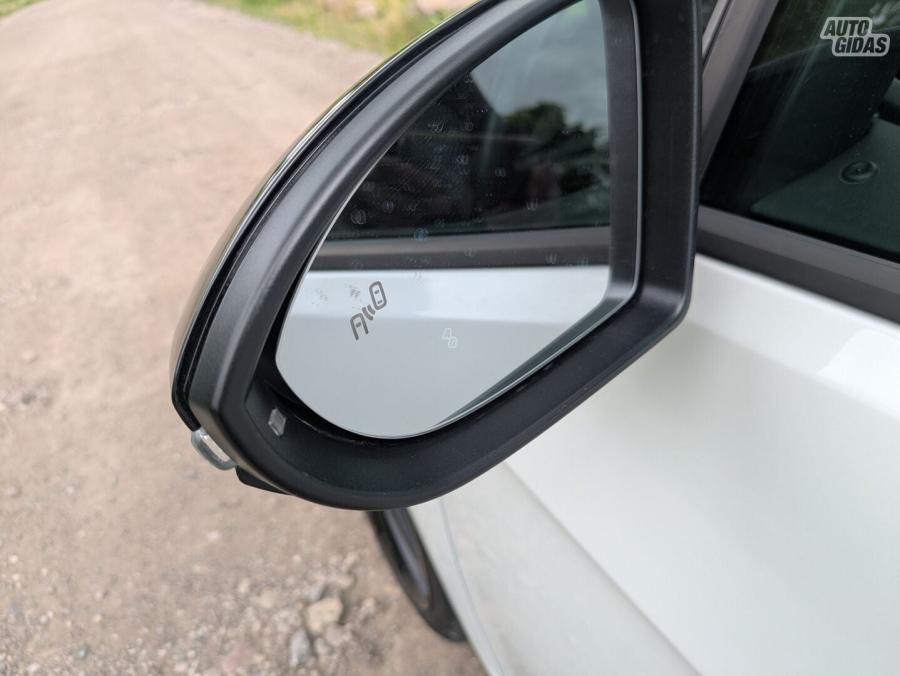 Balts Volkswagen Golf 2019 Panevēža, ar dzinēja tilpumu 2.00 L un nobraukumu 14 tūkst. km par 23000 €, foto 7 vietnē AUTOMOTO.COM.LV