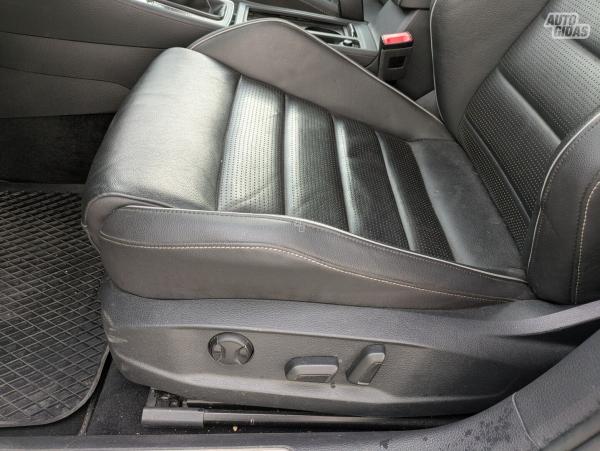 Balts Volkswagen Golf 2019 Panevēža, ar dzinēja tilpumu 2.00 L un nobraukumu 14 tūkst. km par 23000 €, foto 9 vietnē AUTOMOTO.COM.LV