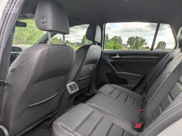 Balts Volkswagen Golf 2019 Panevēža, ar dzinēja tilpumu 2.00 L un nobraukumu 14 tūkst. km par 23000 €, foto 10 vietnē AUTOMOTO.COM.LV