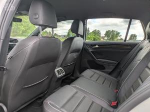 Balts Volkswagen Golf 2019 Panevēža, ar dzinēja tilpumu 2.00 L un nobraukumu 14 tūkst. km par 23000 €, foto 11 vietnē AUTOMOTO.COM.LV