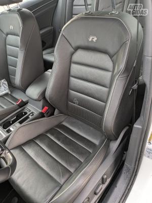 Balts Volkswagen Golf 2019 Panevēža, ar dzinēja tilpumu 2.00 L un nobraukumu 14 tūkst. km par 23000 €, foto 18 vietnē AUTOMOTO.COM.LV