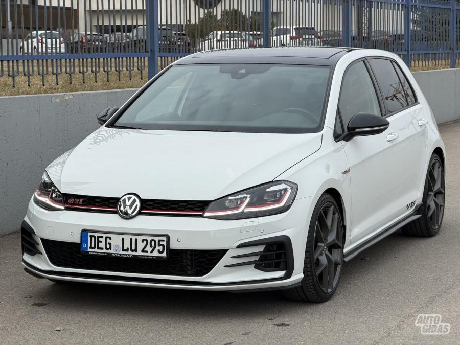 White Volkswagen Golf 2019 in Vilnius, with an engine capacity of 2.00 L and mileage of 65 thousand km for 25000 €, photo 1 on AUTOMOTO.COM.LV