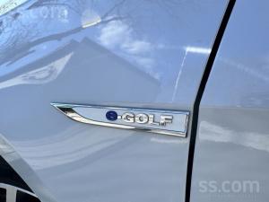 White Volkswagen Golf 2019 in Riga, with an engine capacity of 1.60 L and mileage of 88 thousand km for 11000 €, photo 7 on AUTOMOTO.COM.LV
