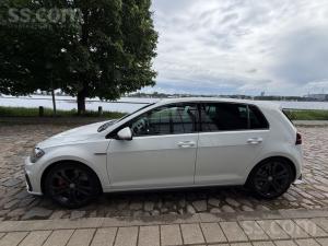 Balts Volkswagen Golf 2019 Rīga, ar dzinēja tilpumu 2.00 L un nobraukumu 99 tūkst. km par 22000 €, foto 6 vietnē AUTOMOTO.COM.LV