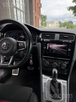 Balts Volkswagen Golf 2019 Rīga, ar dzinēja tilpumu 2.00 L un nobraukumu 99 tūkst. km par 22000 €, foto 14 vietnē AUTOMOTO.COM.LV