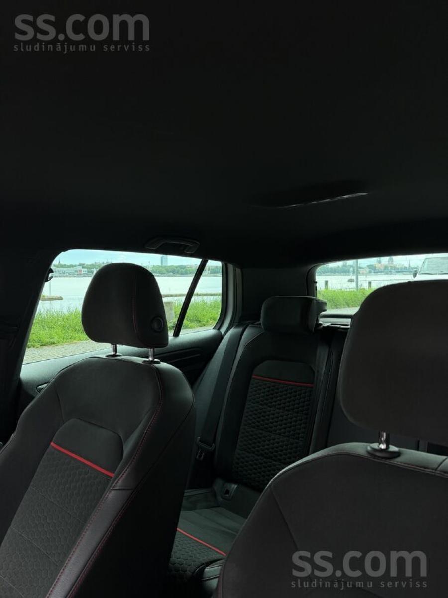 Balts Volkswagen Golf 2019 Rīga, ar dzinēja tilpumu 2.00 L un nobraukumu 99 tūkst. km par 22000 €, foto 16 vietnē AUTOMOTO.COM.LV