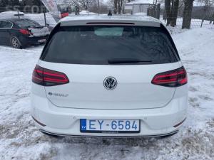 Balts Volkswagen Golf 2019 Rīga, ar dzinēja tilpumu 1.60 L un nobraukumu 136 tūkst. km par 12990 €, foto 5 vietnē AUTOMOTO.COM.LV