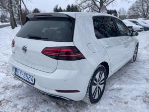 Balts Volkswagen Golf 2019 Rīga, ar dzinēja tilpumu 1.60 L un nobraukumu 136 tūkst. km par 12990 €, foto 6 vietnē AUTOMOTO.COM.LV