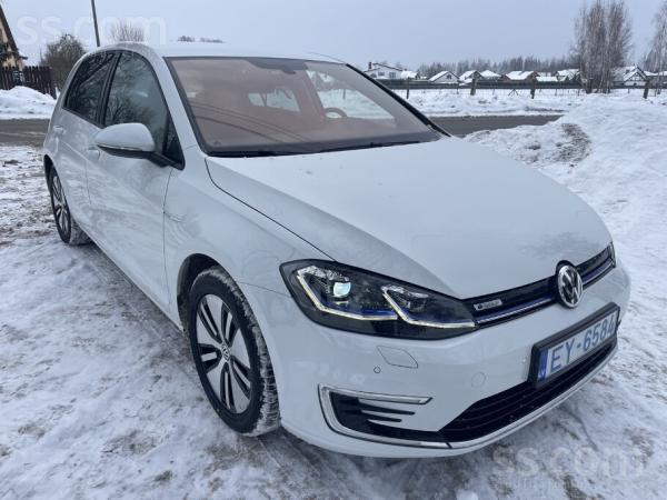 Белый Фольксваген Гольф 2019 в Рига, объемом двигателя 1.60 л и пробегом 136 тыс. км за 12990 €, фото 7 на AUTOMOTO.COM.LV