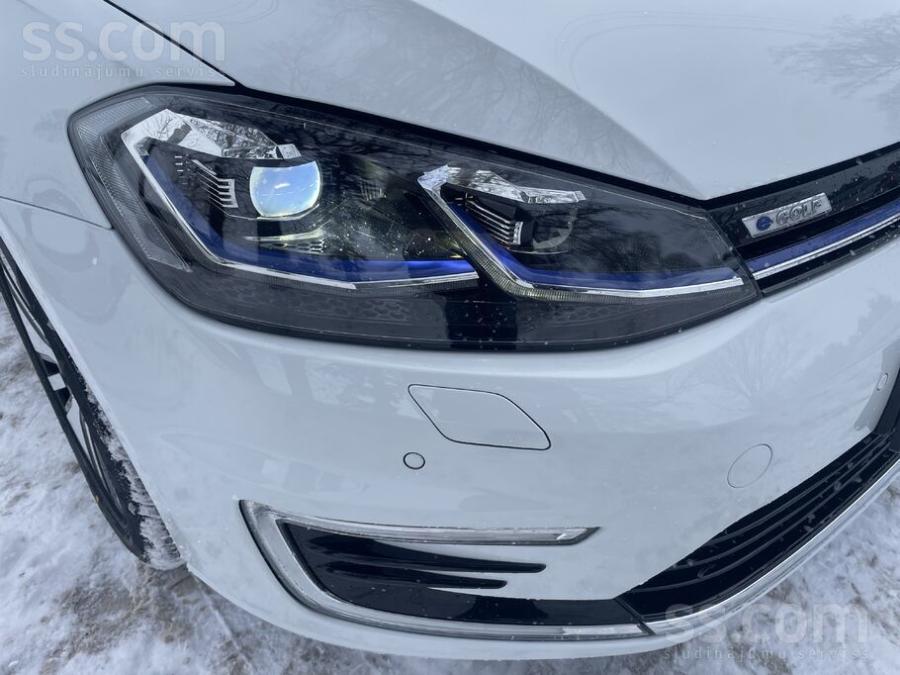Balts Volkswagen Golf 2019 Rīga, ar dzinēja tilpumu 1.60 L un nobraukumu 136 tūkst. km par 12990 €, foto 10 vietnē AUTOMOTO.COM.LV