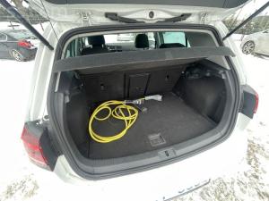 Balts Volkswagen Golf 2019 Rīga, ar dzinēja tilpumu 1.60 L un nobraukumu 136 tūkst. km par 12990 €, foto 17 vietnē AUTOMOTO.COM.LV