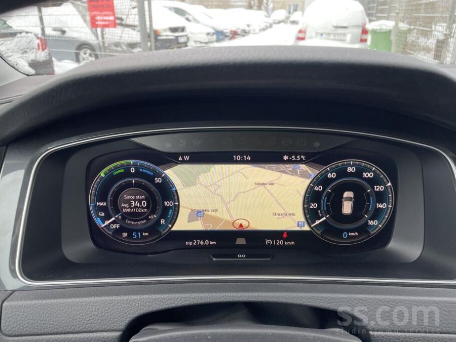 Balts Volkswagen Golf 2019 Rīga, ar dzinēja tilpumu 1.60 L un nobraukumu 136 tūkst. km par 12990 €, foto 25 vietnē AUTOMOTO.COM.LV