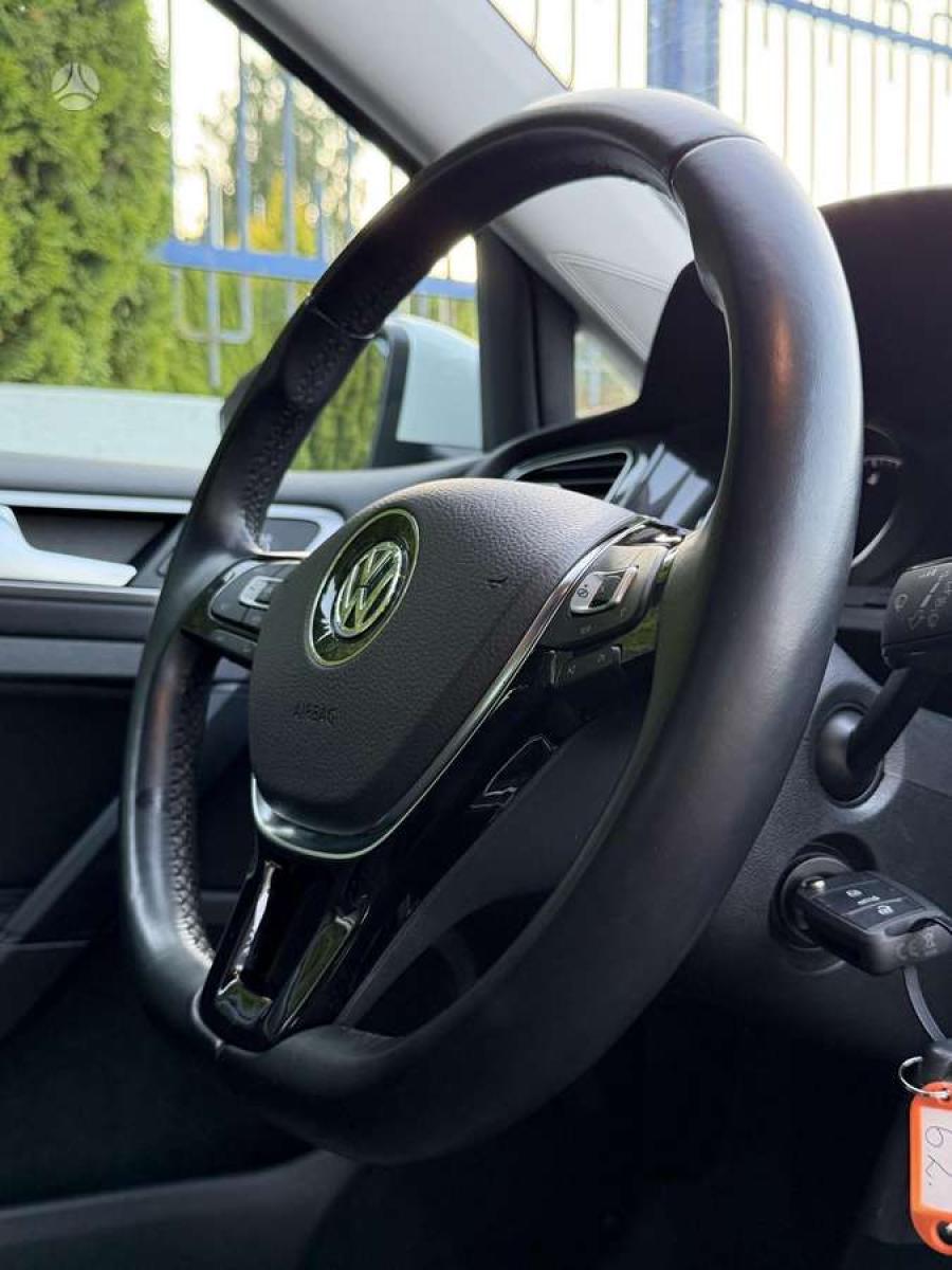 Balts Volkswagen Golf 2019 Viļņa, ar dzinēja tilpumu 1.50 L un nobraukumu 50 tūkst. km par 16000 €, foto 15 vietnē AUTOMOTO.COM.LV