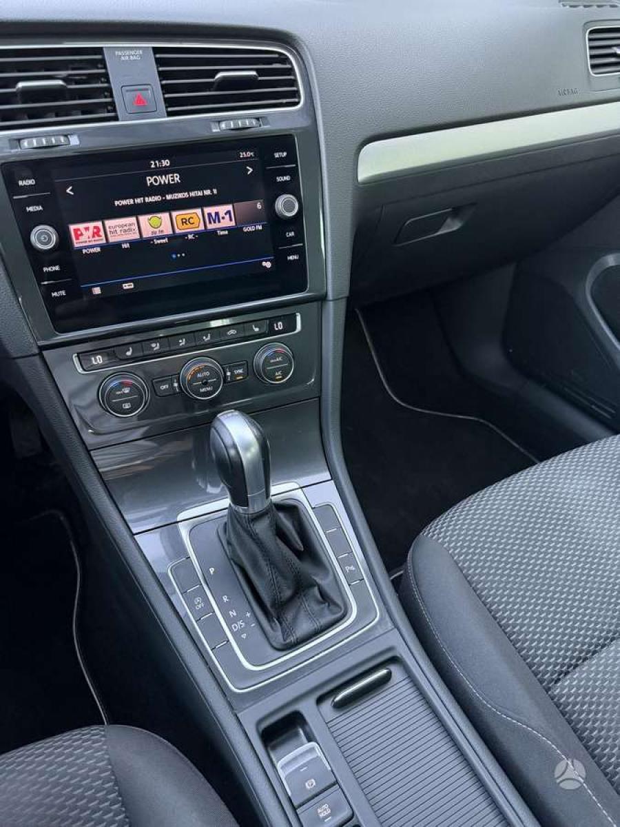 Balts Volkswagen Golf 2019 Viļņa, ar dzinēja tilpumu 1.50 L un nobraukumu 50 tūkst. km par 16000 €, foto 16 vietnē AUTOMOTO.COM.LV