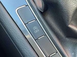 Balts Volkswagen Golf 2019 Ukmergė, ar dzinēja tilpumu 1.00 L un nobraukumu 257 tūkst. km par 6900 €, foto 18 vietnē AUTOMOTO.COM.LV