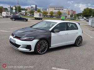 White Volkswagen Golf 2019 in Kaunas, with an engine capacity of 1.98 L and mileage of 147 thousand km for 20000 €, photo 4 on AUTOMOTO.COM.LV