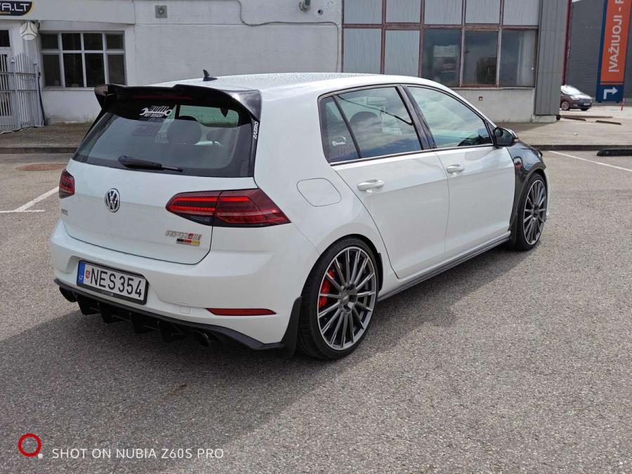 White Volkswagen Golf 2019 in Kaunas, with an engine capacity of 1.98 L and mileage of 147 thousand km for 20000 €, photo 6 on AUTOMOTO.COM.LV