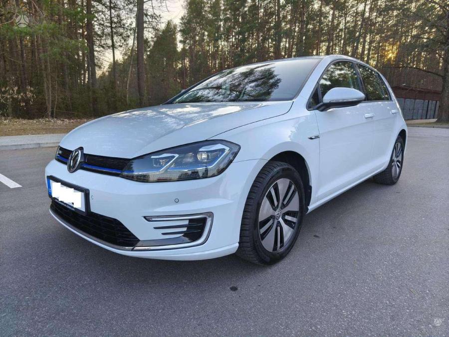 Balts Volkswagen Golf 2020 Viļņa, ar dzinēja tilpumu 0.00 L un nobraukumu 29 tūkst. km par 12200 €, foto 2 vietnē AUTOMOTO.COM.LV