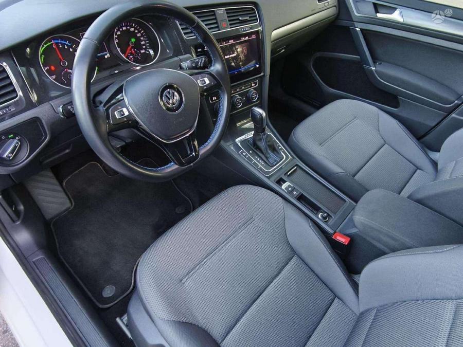 Balts Volkswagen Golf 2020 Viļņa, ar dzinēja tilpumu 0.00 L un nobraukumu 29 tūkst. km par 12200 €, foto 9 vietnē AUTOMOTO.COM.LV