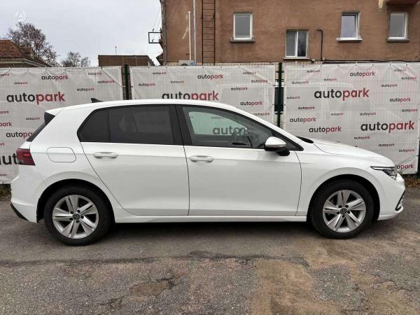 Balts Volkswagen Golf 2020 Klaipėda, ar dzinēja tilpumu 1.00 L un nobraukumu 100 tūkst. km par 15500 €, foto 6 vietnē AUTOMOTO.COM.LV