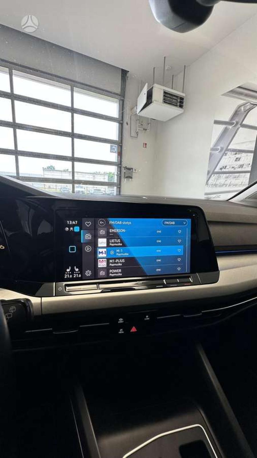 Balts Volkswagen Golf 2020 Panevēža, ar dzinēja tilpumu 1.50 L un nobraukumu 162 tūkst. km par 16500 €, foto 14 vietnē AUTOMOTO.COM.LV