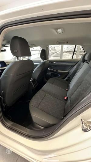 Balts Volkswagen Golf 2020 Panevēža, ar dzinēja tilpumu 1.50 L un nobraukumu 162 tūkst. km par 16500 €, foto 15 vietnē AUTOMOTO.COM.LV