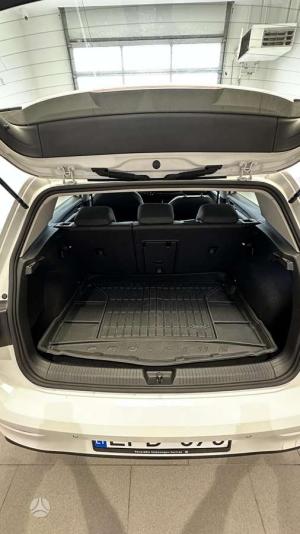 Balts Volkswagen Golf 2020 Panevēža, ar dzinēja tilpumu 1.50 L un nobraukumu 162 tūkst. km par 16500 €, foto 16 vietnē AUTOMOTO.COM.LV