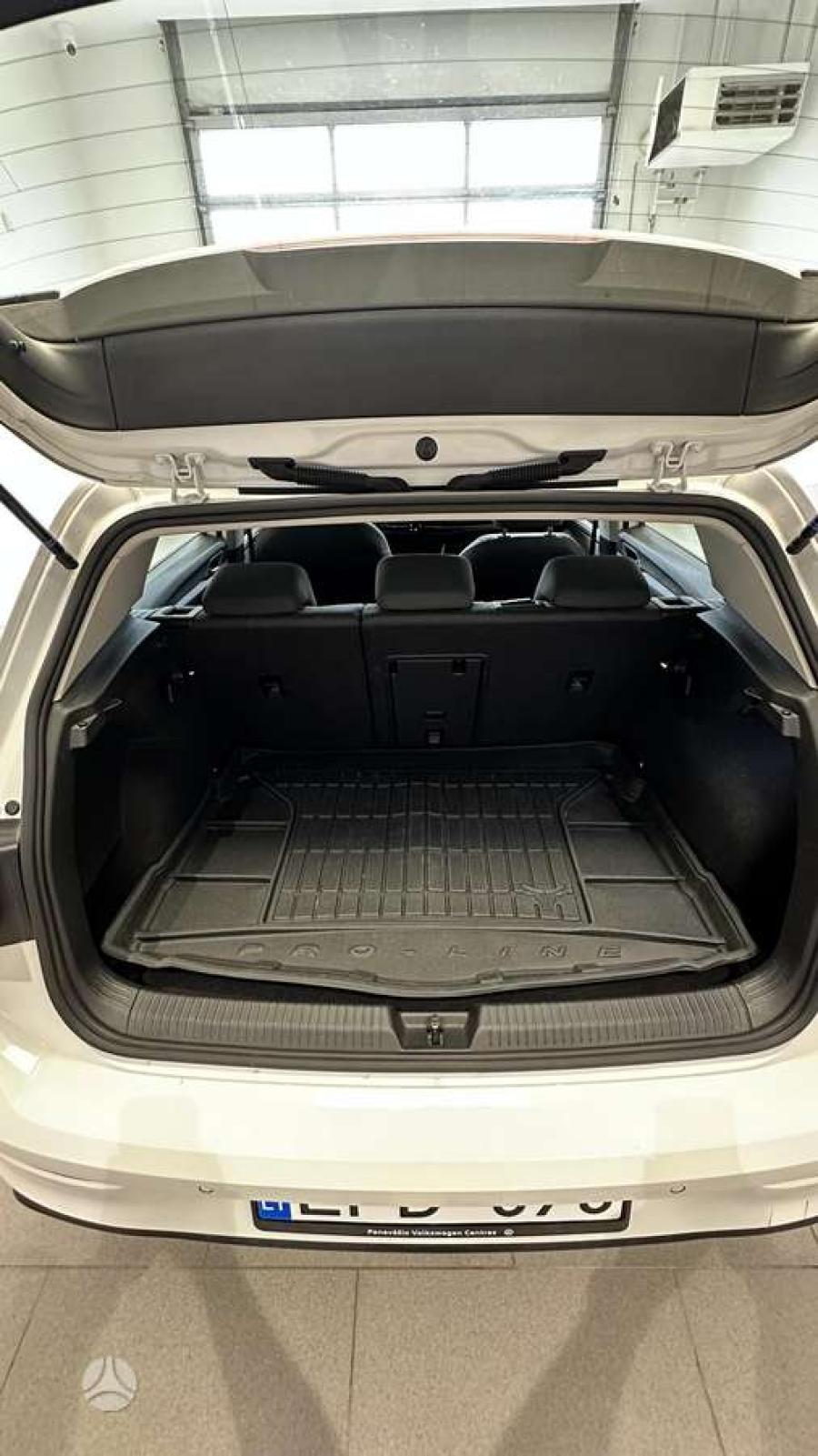 Balts Volkswagen Golf 2020 Panevēža, ar dzinēja tilpumu 1.50 L un nobraukumu 162 tūkst. km par 16500 €, foto 16 vietnē AUTOMOTO.COM.LV