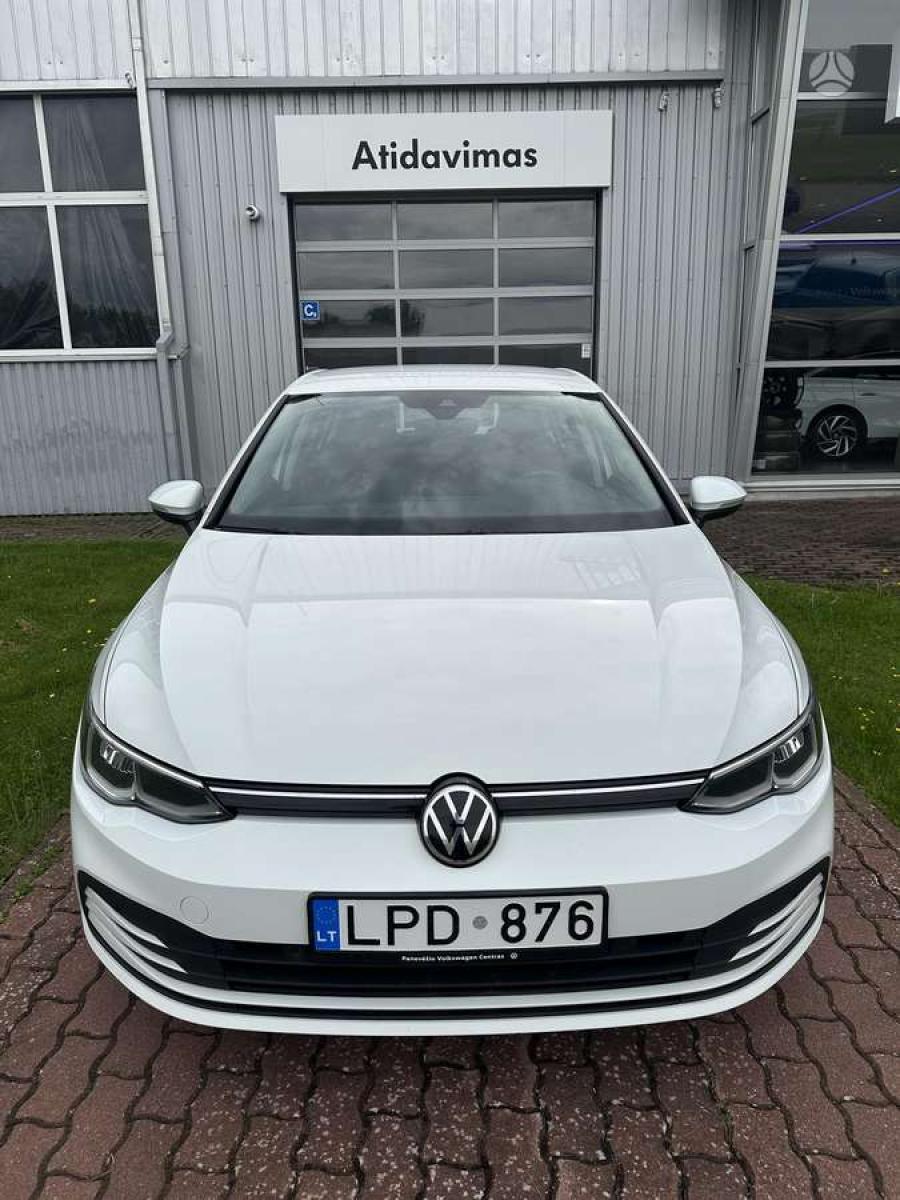 White Volkswagen Golf 2020 in Panevezys, with an engine capacity of 1.50 L and mileage of 163 thousand km for 16500 €, photo 3 on AUTOMOTO.COM.LV