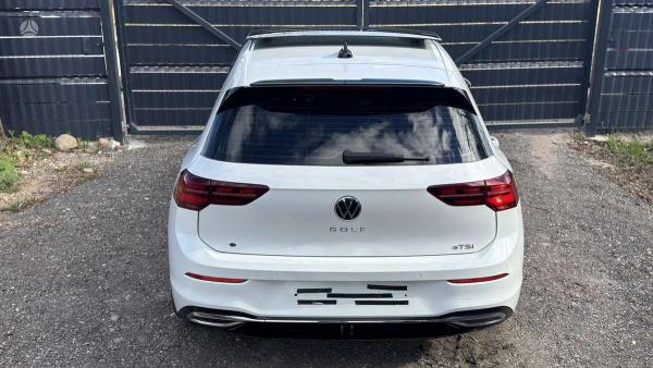 White Volkswagen Golf 2020 in Jonava, with an engine capacity of 1.50 L and mileage of 146 thousand km for 11800 €, photo 2 on AUTOMOTO.COM.LV