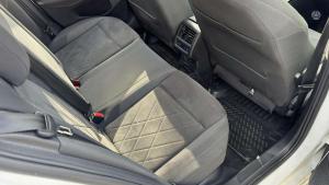 White Volkswagen Golf 2020 in Jonava, with an engine capacity of 1.50 L and mileage of 146 thousand km for 11800 €, photo 19 on AUTOMOTO.COM.LV
