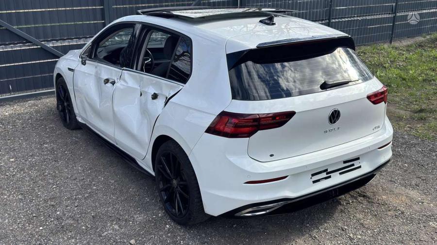 Balts Volkswagen Golf 2020 Jonava, ar dzinēja tilpumu 1.50 L un nobraukumu 146 tūkst. km par 11400 €, foto 16 vietnē AUTOMOTO.COM.LV