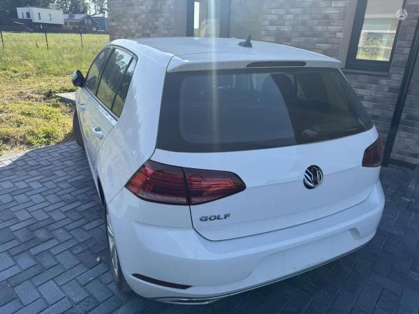 Balts Volkswagen Golf 2020 Kauņa, ar dzinēja tilpumu 1.50 L un nobraukumu 67 tūkst. km par 3500 €, foto 3 vietnē AUTOMOTO.COM.LV