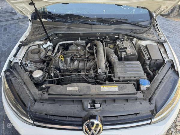 Balts Volkswagen Golf 2020 Kauņa, ar dzinēja tilpumu 1.50 L un nobraukumu 67 tūkst. km par 3500 €, foto 4 vietnē AUTOMOTO.COM.LV