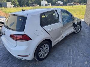 Balts Volkswagen Golf 2020 Kauņa, ar dzinēja tilpumu 1.50 L un nobraukumu 67 tūkst. km par 3500 €, foto 6 vietnē AUTOMOTO.COM.LV
