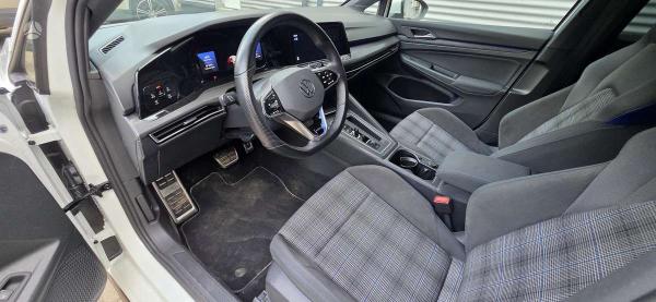 Balts Volkswagen Golf 2020 Telšiai, ar dzinēja tilpumu 1.40 L un nobraukumu 64 tūkst. km par 17200 €, foto 5 vietnē AUTOMOTO.COM.LV
