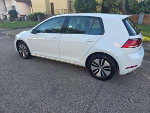 Balts Volkswagen Golf 2020 Marijampole, ar dzinēja tilpumu 0.00 L un nobraukumu 60 tūkst. km par 11950 €, foto 12 vietnē AUTOMOTO.COM.LV