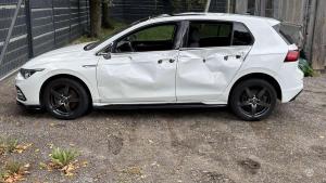 White Volkswagen Golf 2020 in Jonava, with an engine capacity of 1.50 L and mileage of 146 thousand km for 9000 €, photo 9 on AUTOMOTO.COM.LV
