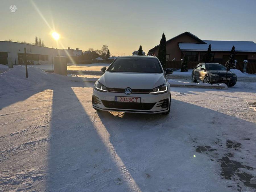 Balts Volkswagen Golf 2021 Tauragė, ar dzinēja tilpumu 1.98 L un nobraukumu 125 tūkst. km par 15000 €, foto 8 vietnē AUTOMOTO.COM.LV