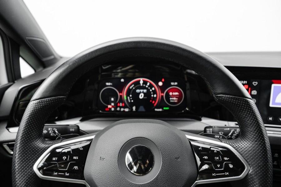 Balts Volkswagen Golf 2022 Rīga, ar dzinēja tilpumu 1.40 L un nobraukumu 95 tūkst. km par 20950 €, foto 16 vietnē AUTOMOTO.COM.LV
