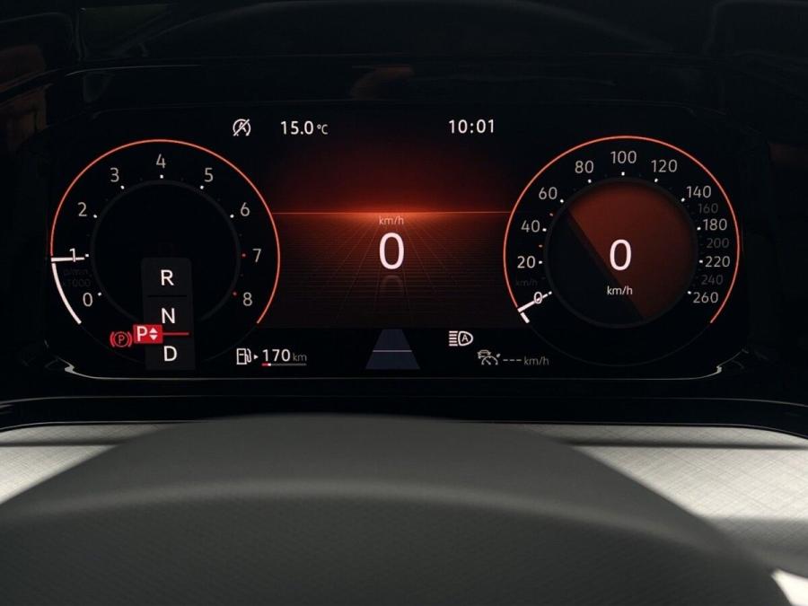 Balts Volkswagen Golf 2023 Pērnava, ar dzinēja tilpumu 1.50 L un nobraukumu 120 tūkst. km par 18900 €, foto 13 vietnē AUTOMOTO.COM.LV