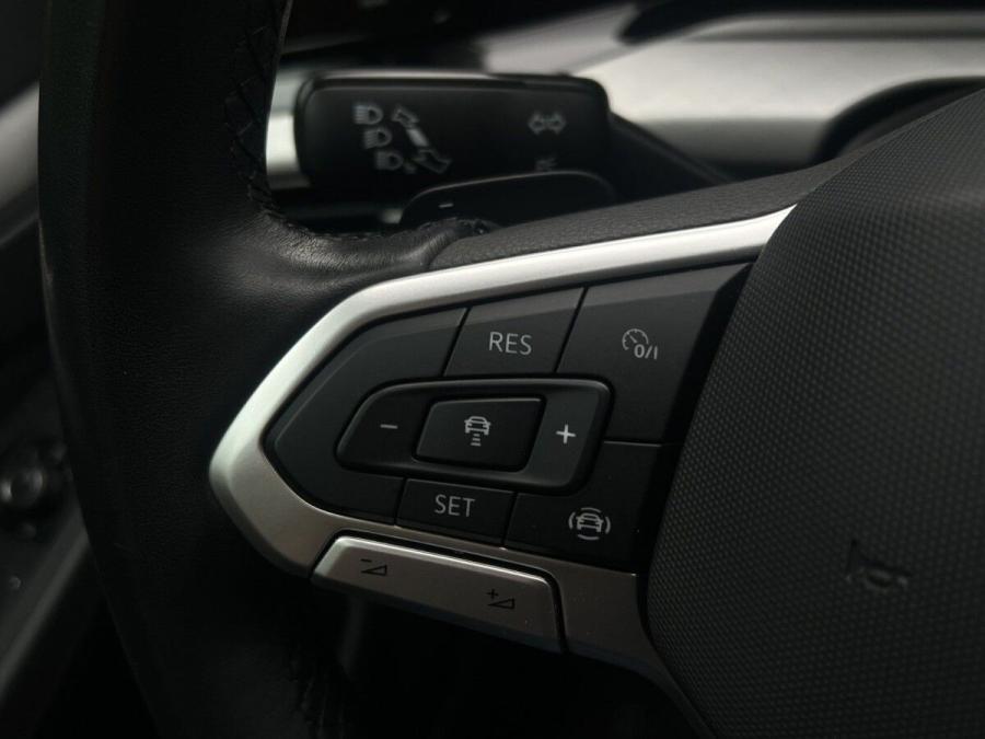 Balts Volkswagen Golf 2023 Pērnava, ar dzinēja tilpumu 1.50 L un nobraukumu 120 tūkst. km par 18900 €, foto 16 vietnē AUTOMOTO.COM.LV
